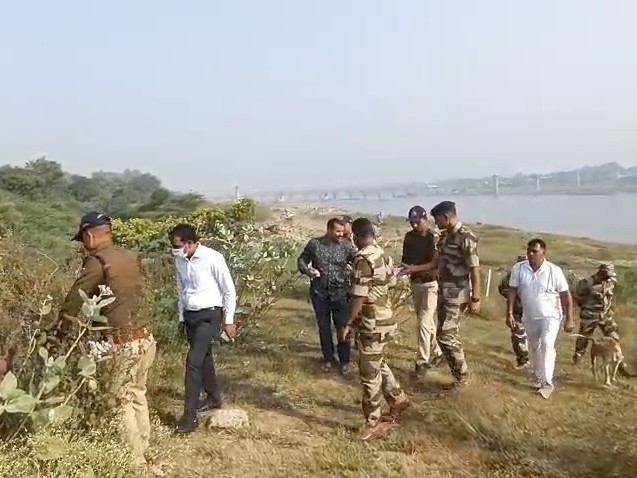 CISF jawan's body found hanging from a tree on the banks of Narmada