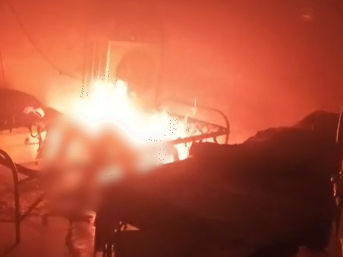 Meerut constable burns alive on bed, dies Room was locked from inside ...