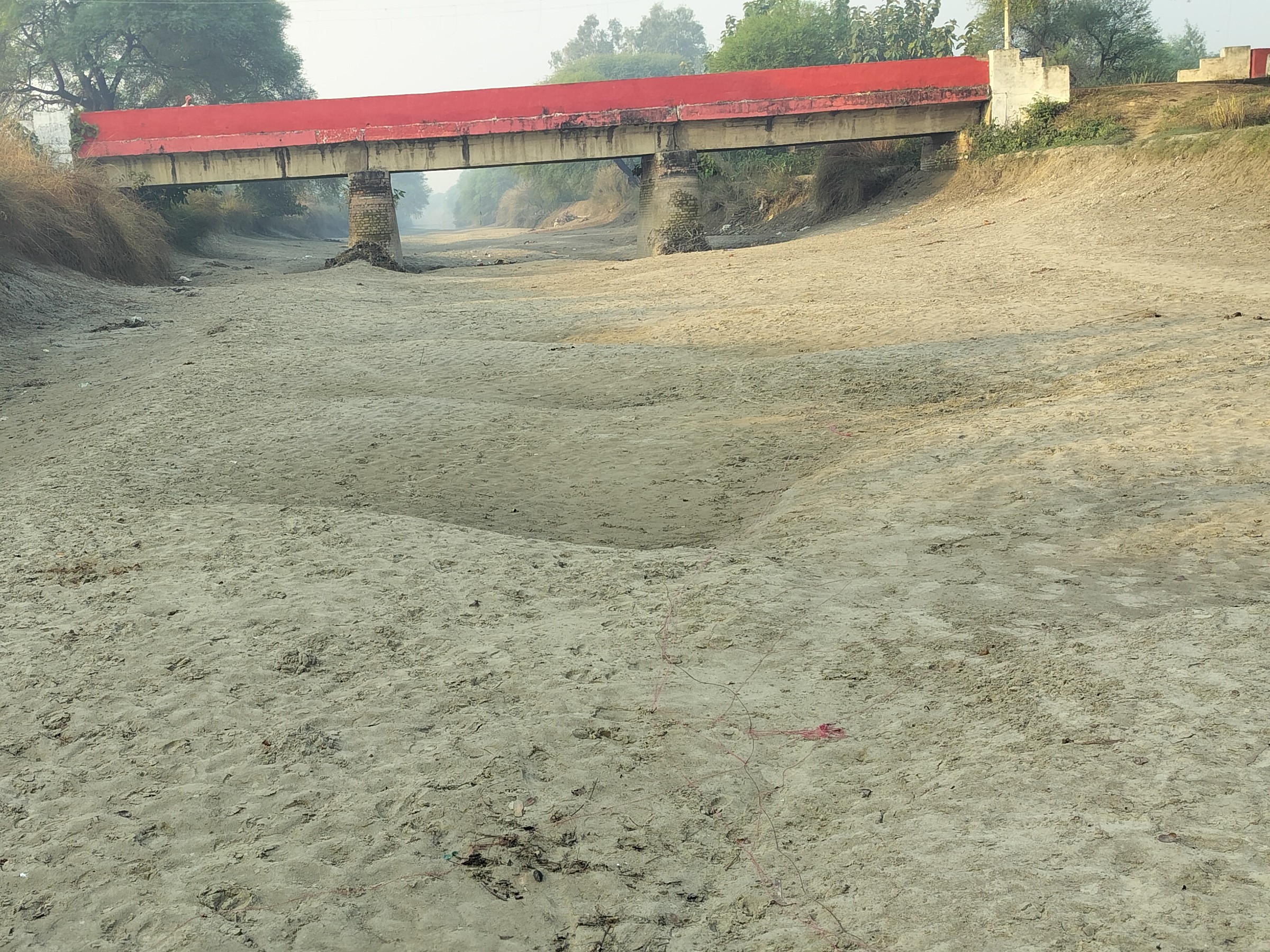 Farmers are worried due to lack of water in Sharda Canal.