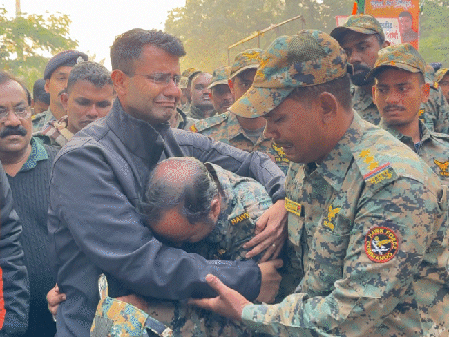 Naxal Encounter; Balaghat Jawan Ashish Sharma Funeral LIVE Photos ...