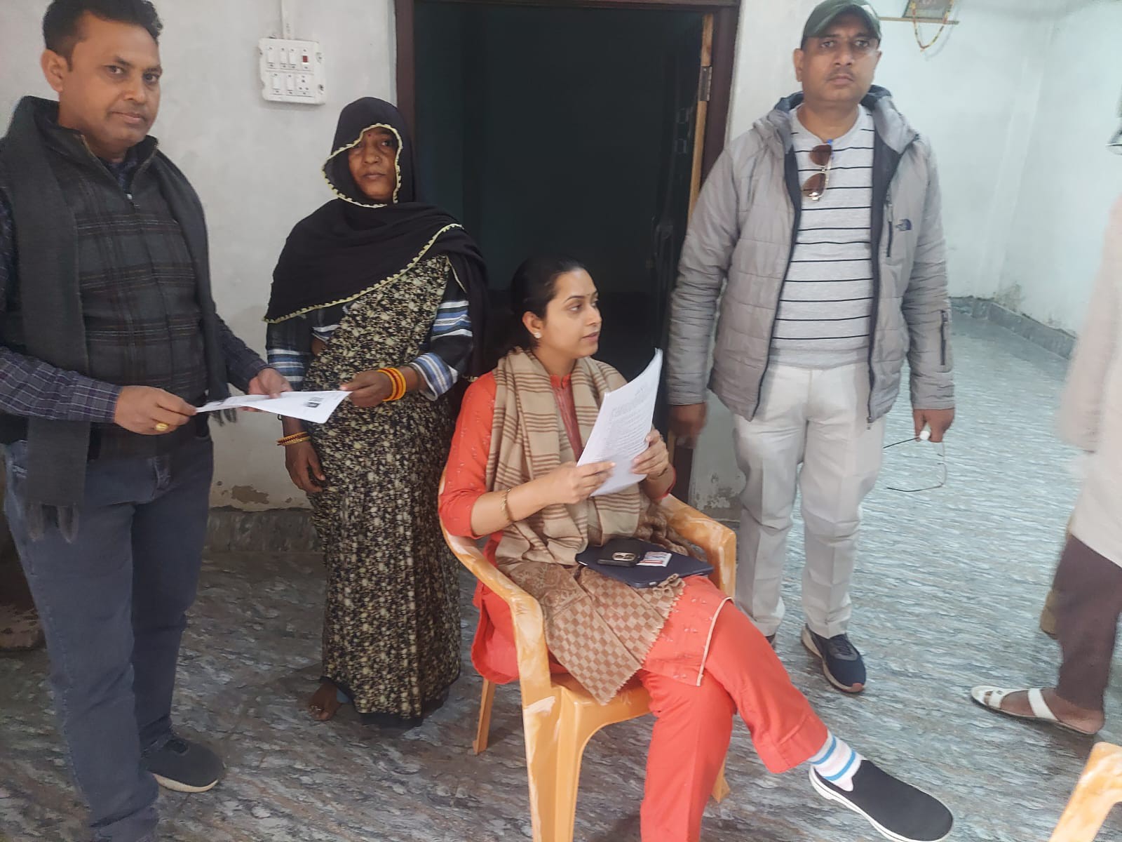 SDM Mont made men and women aware | एसडीएम मांट ने महिला-पुरुषों को ...