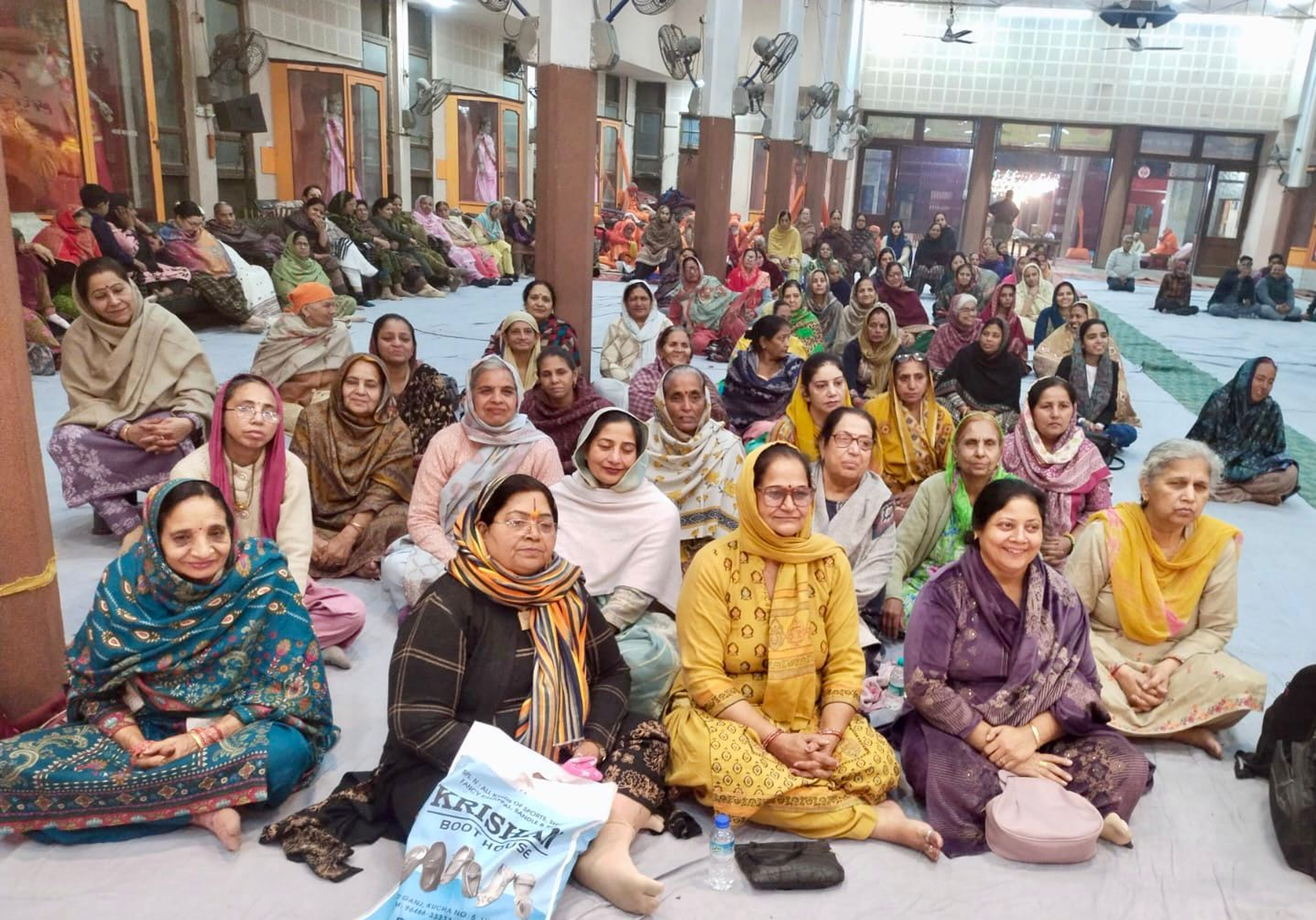 Devotees were mesmerized by the sermon of Swami Nigam Bodh Maharaj at ...