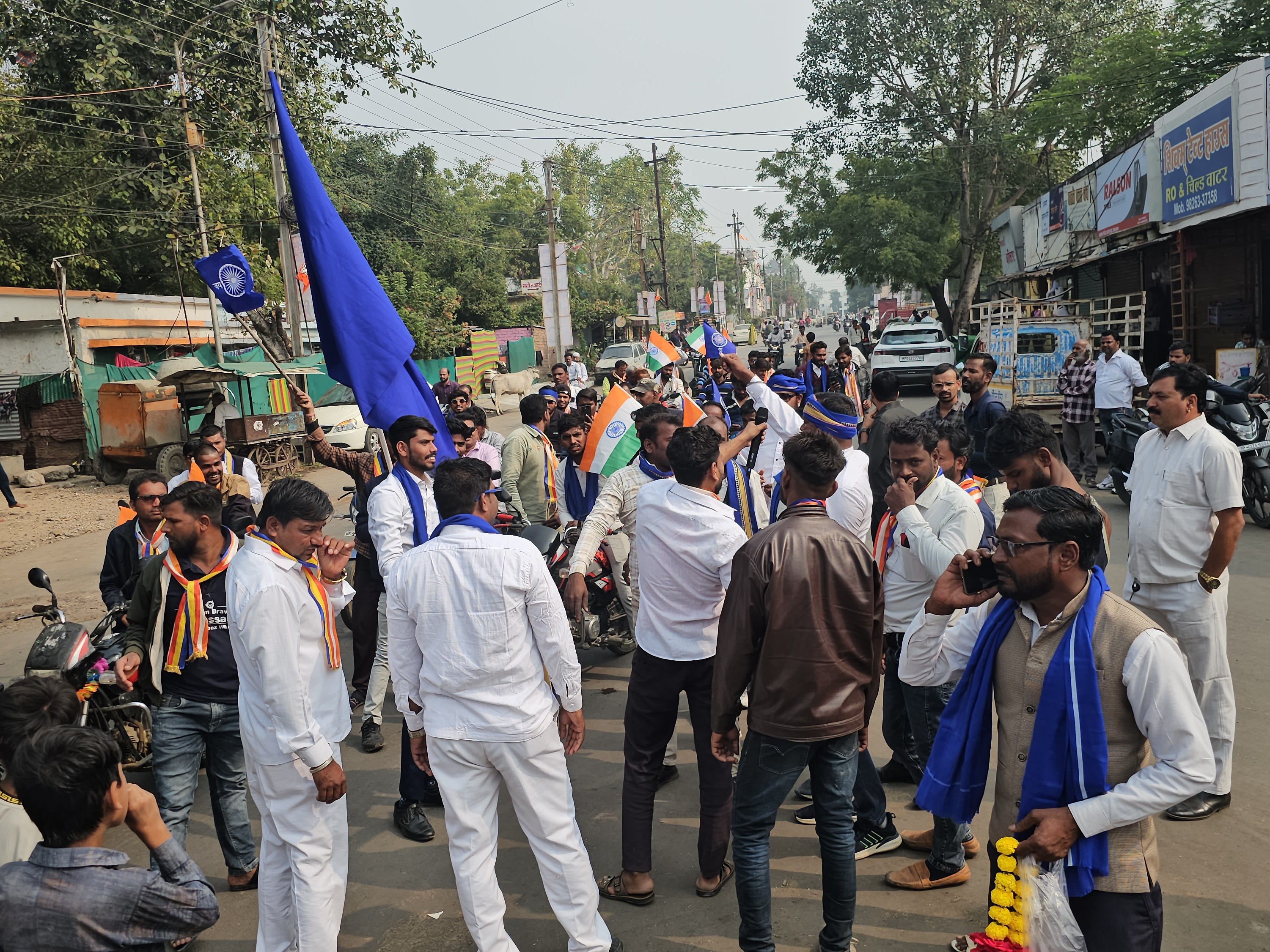 ASP organised a bike rally on Constitution Day in Shajapur. | शाजापुर में संविधान दिवस पर ASP ने ...