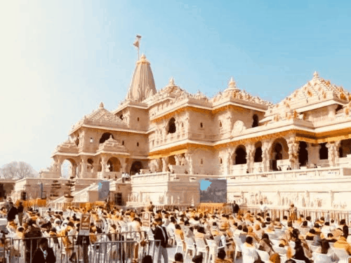 Sanatan's slogans echoed across the country on the hoisting of the Ram ...