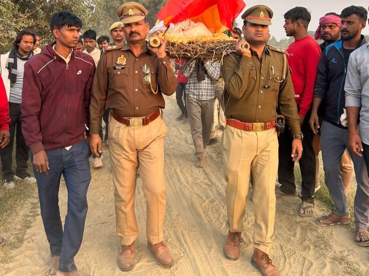 Platoon Commander Indrajit was given a final farewell with military ...