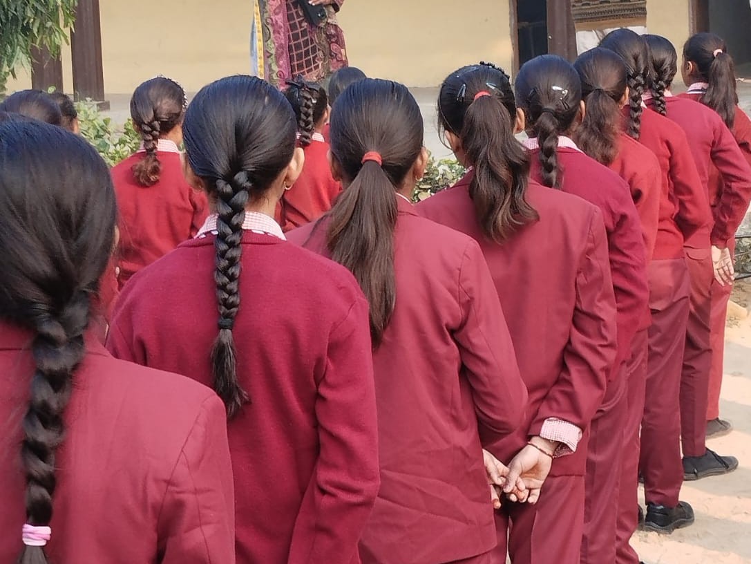 Geeta Jayanti was celebrated in Pisawa school. | पिसावा के स्कूल में ...