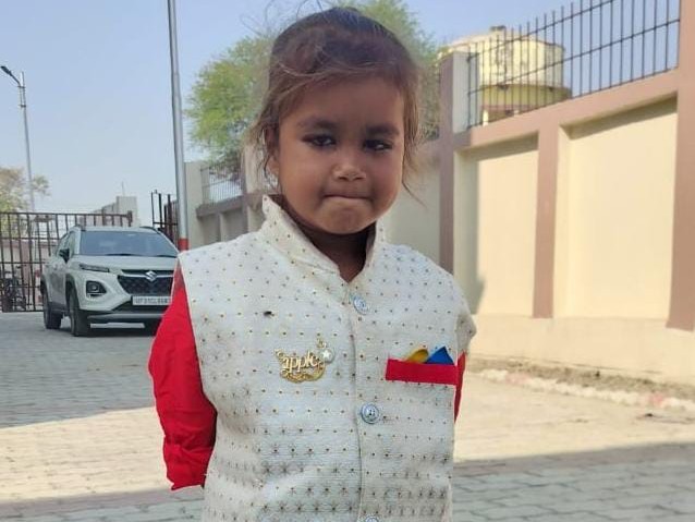 Three-year-old girl found in Lalapur | लालापुर में मिली तीन वर्षीय ...