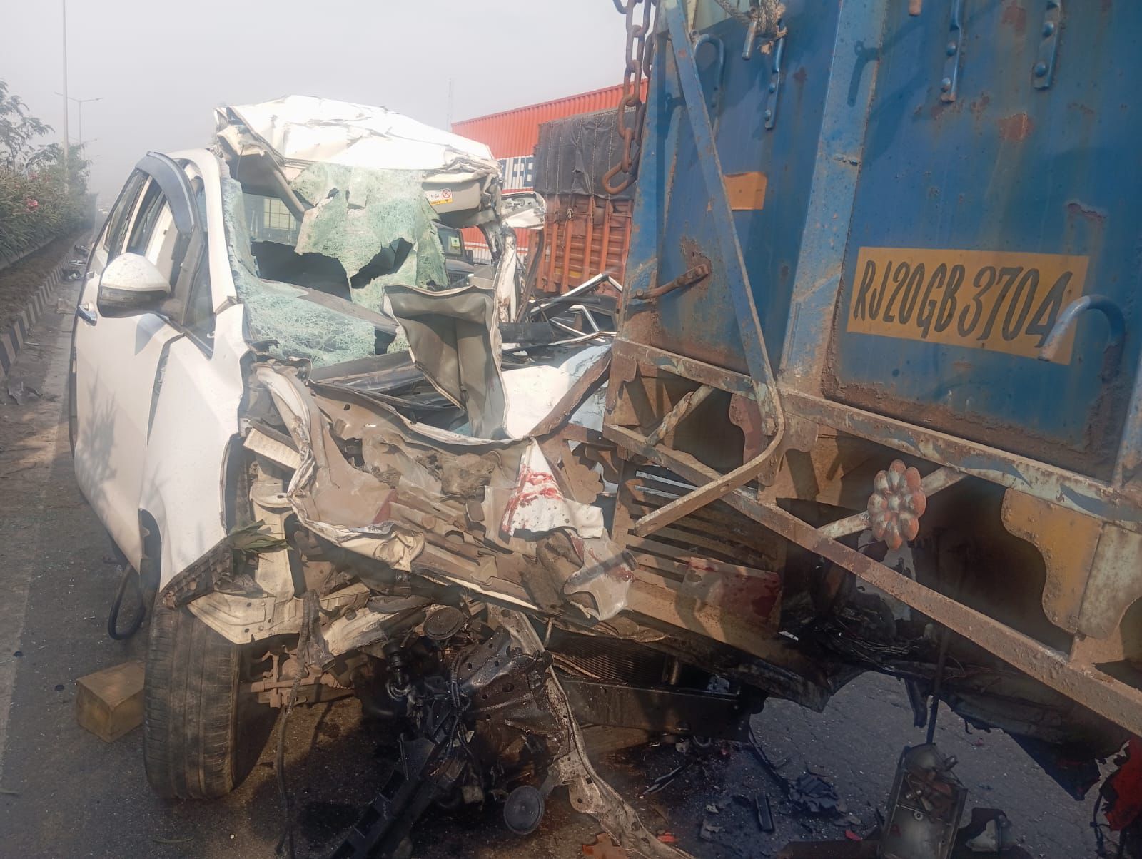 Ludhiana Innova truck crash road accident family three dead latest update