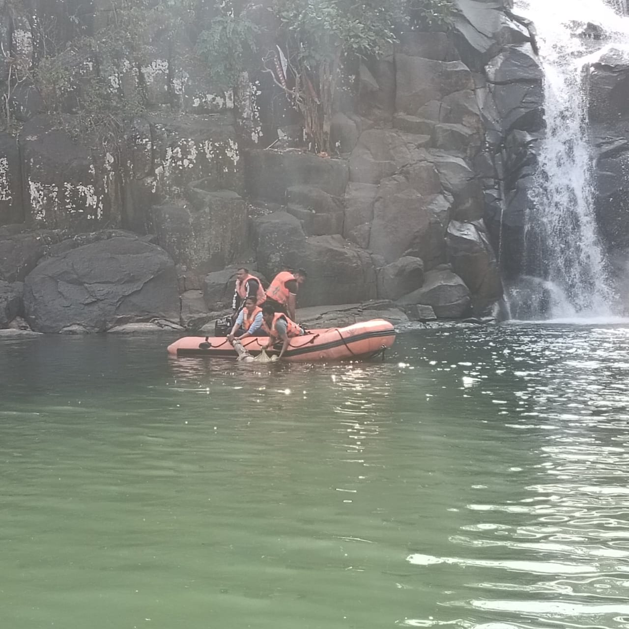 No clue found in Jhingariya Waterfall accident even after 64 hours