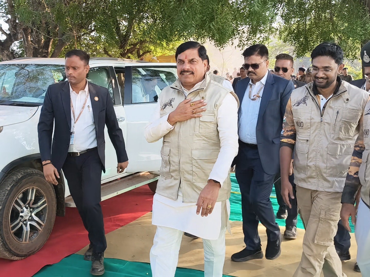 The number of cheetahs in Kuno has risen to 19. | कूनो में चीतों की संख्या बढ़कर 19 हुई: सीएम ने ...