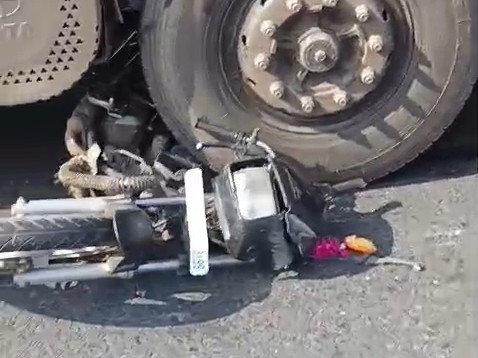 Two road accidents in Shivpuri, father-in-law and son-in-law and father-in-law and daughter-in ...