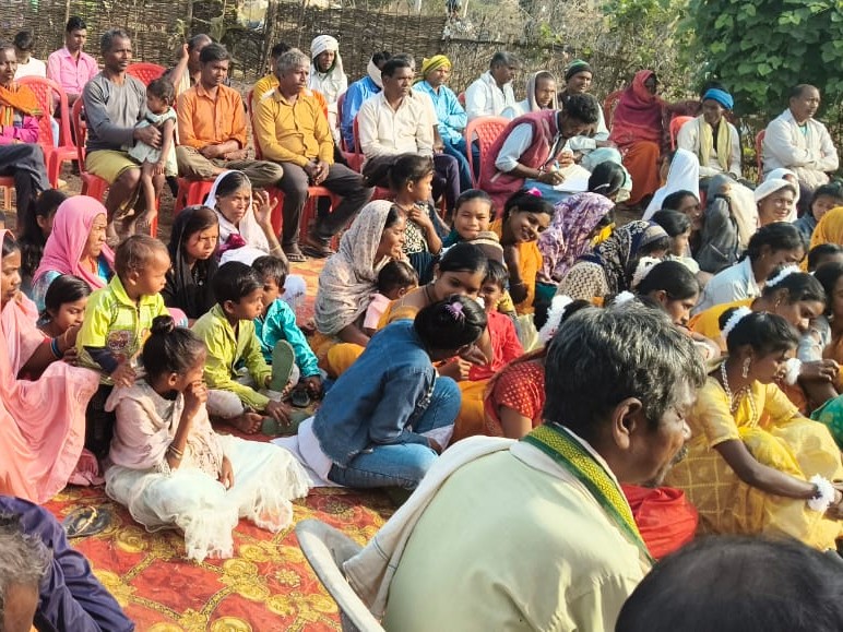 Cultural program on the 22nd day of the tribal tour in Babhani | बभनी ...