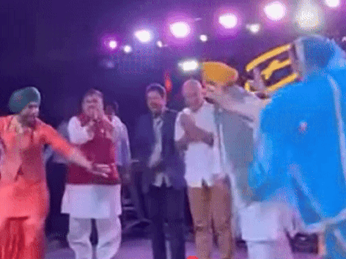 Ranjit Bawa Political Controversy Congress Return in Front of Channi ...