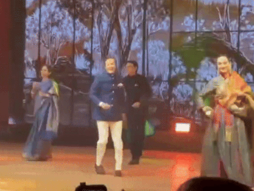 Naveen Jindal Dances at Daughter Yashasvini Jindal’s Wedding Ceremony