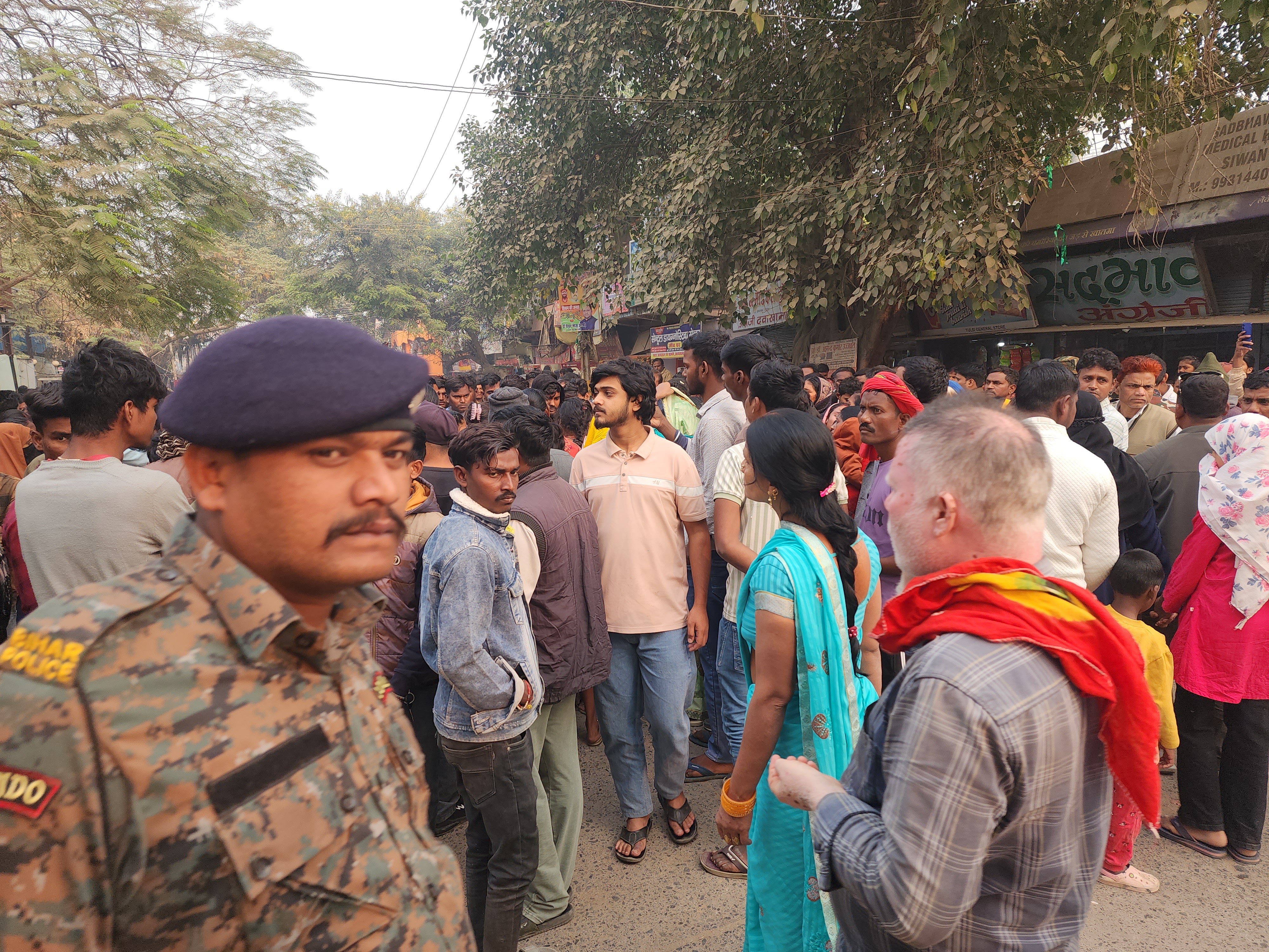 The body of a young man was found in a sack in Siwan.