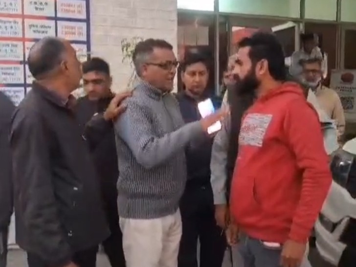 Fatehabad Minor Boy Found Dead on Railway Track in Tohana; Family ...