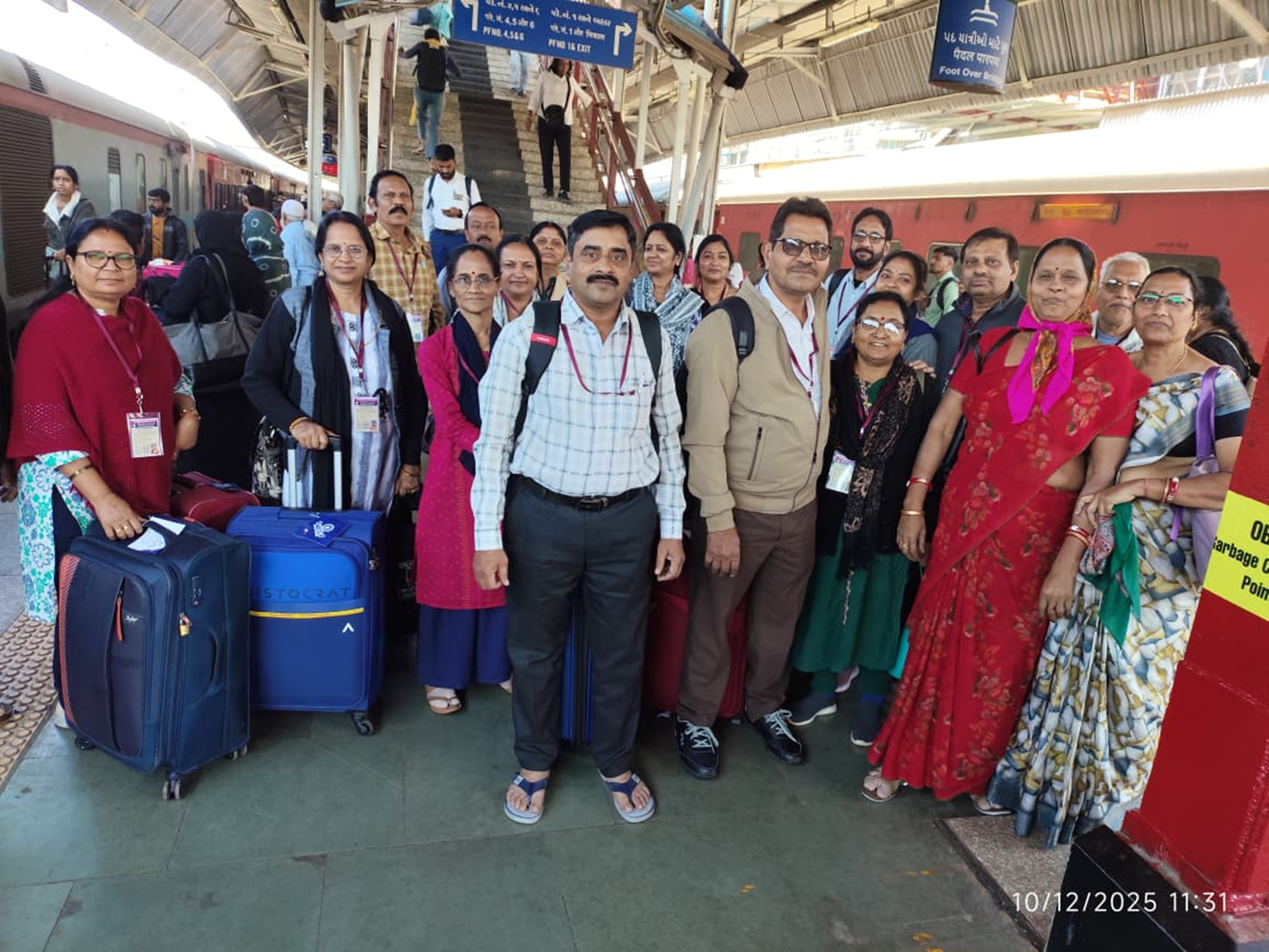 120 members of Manwa Kurmi Kshatriya Samaj leave for Sadbhavna Yatra ...