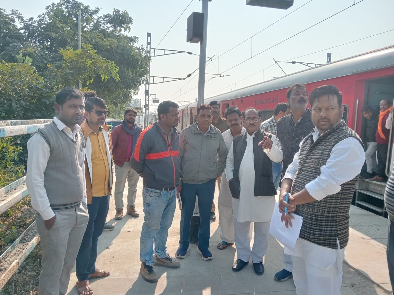 Railway Ministry member made a surprise inspection of Anandnagar station