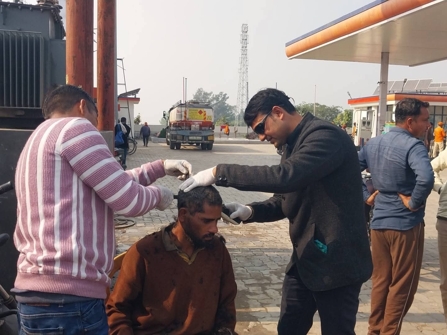 The family set an example of humanity by serving and dedicating ...