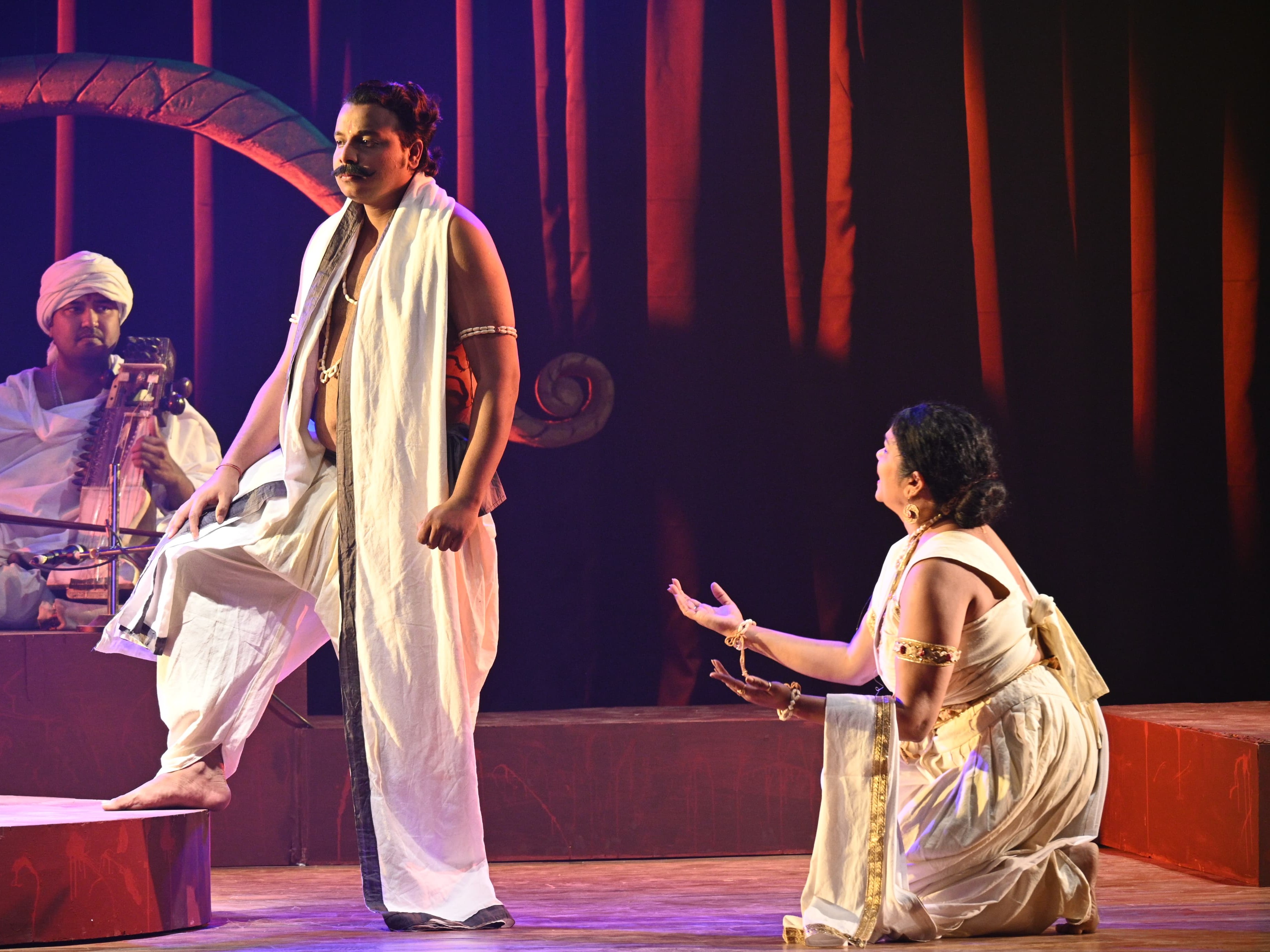 Impressive staging of Ramdhari Singh Dinkar's 'Rashmirathi' | रामधारी ...
