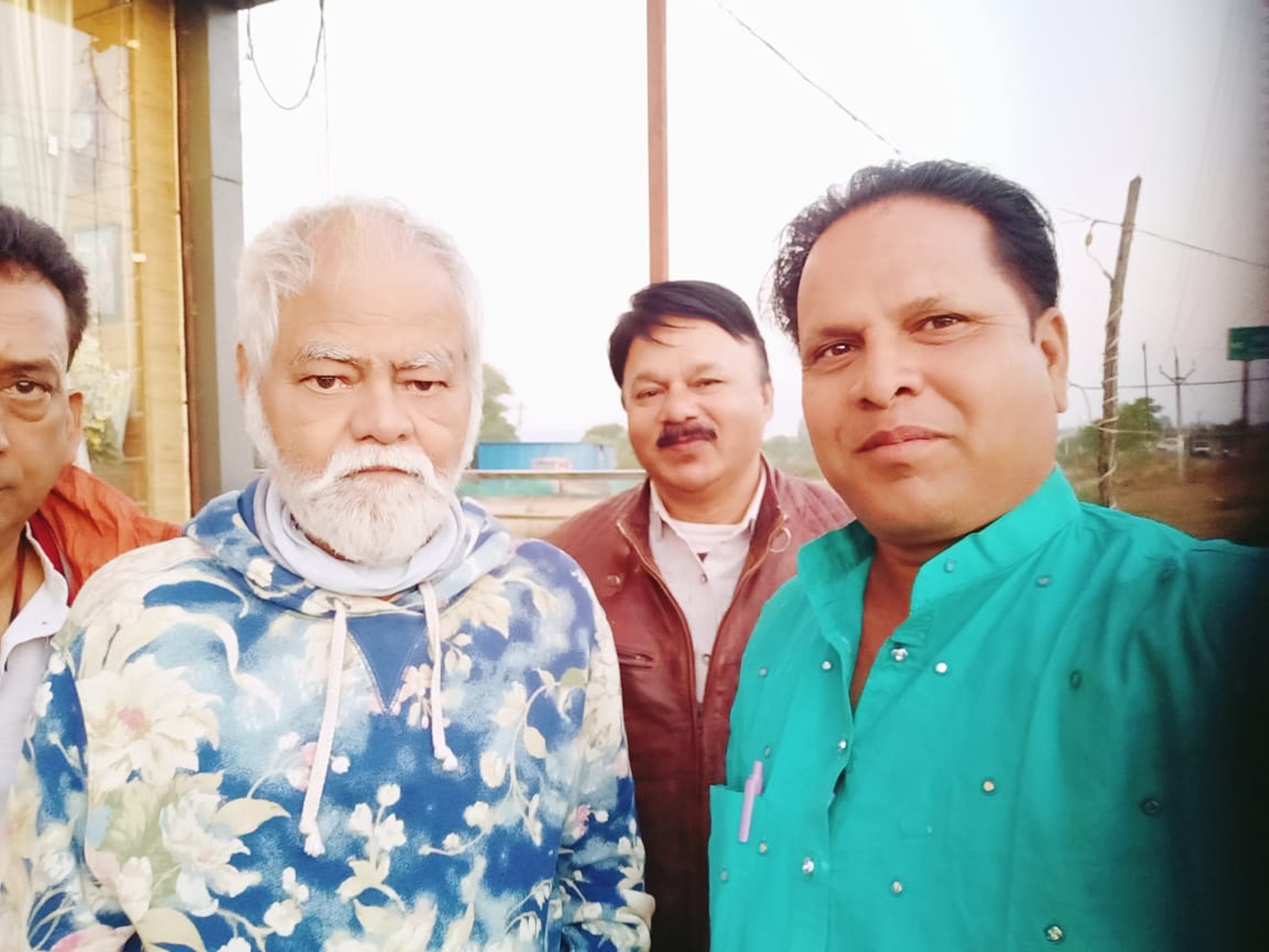 Famous film actor Sanjay Mishra came to Sironj | सिरोंज आए प्रसिद्ध फिल्म कलाकार संजय मिश्रा ...