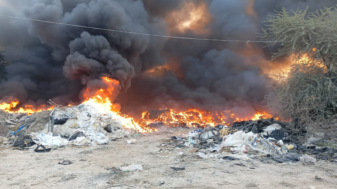Massive Fire Breaks Out in Plastic Waste Crusher Unit at Kareshar Zone ...