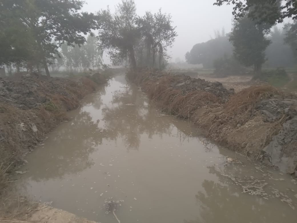 Water released from Sharda Sahayak Canal into the minor in Jaisinghpur