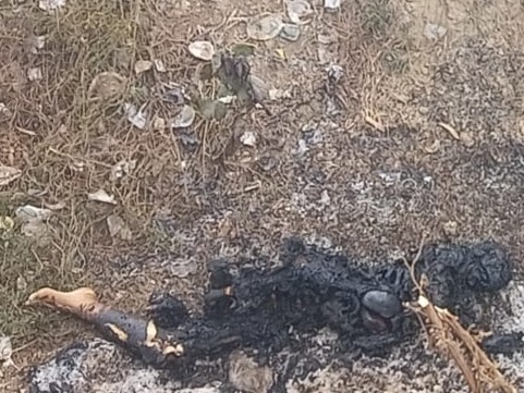 Burnt body found on the side of the highway in Kannauj