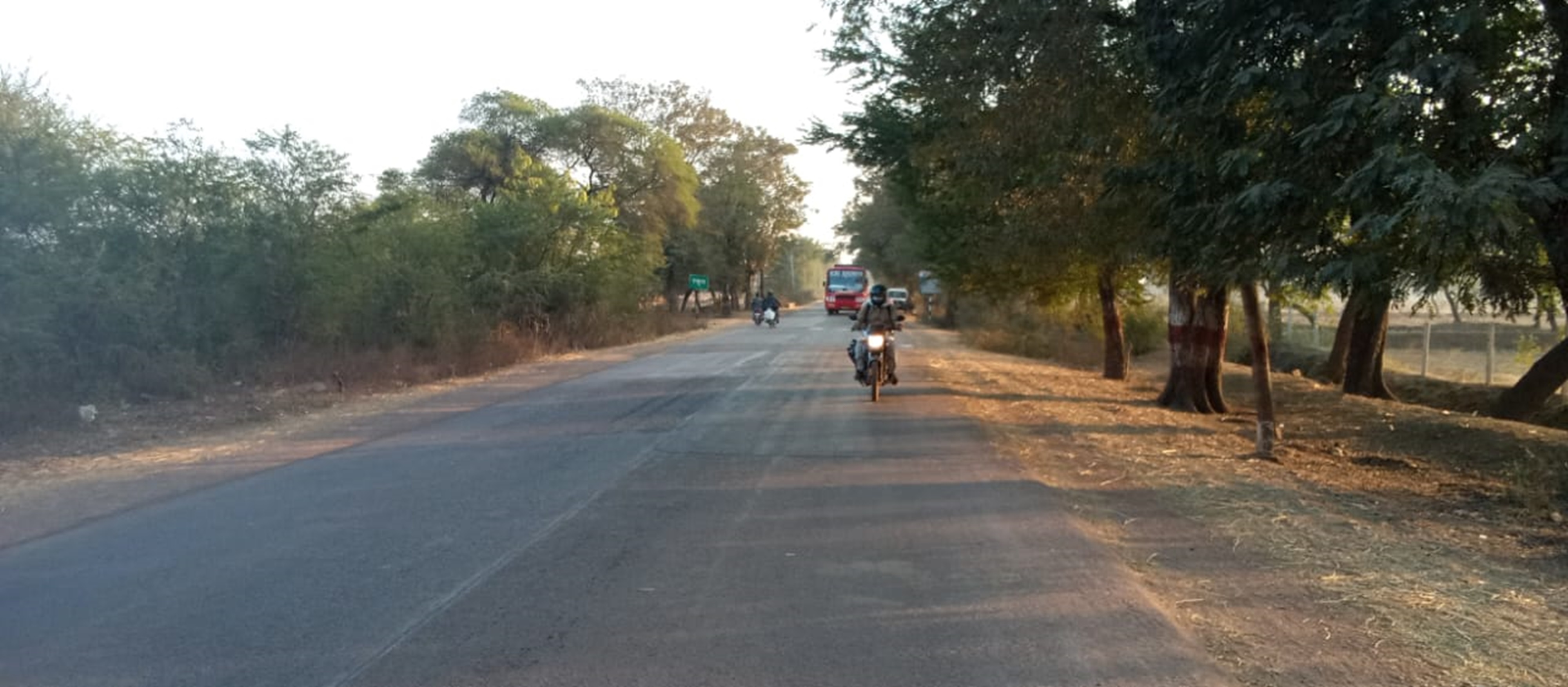 Demand to paint indicators on breakers on Dhamdha to Durg road