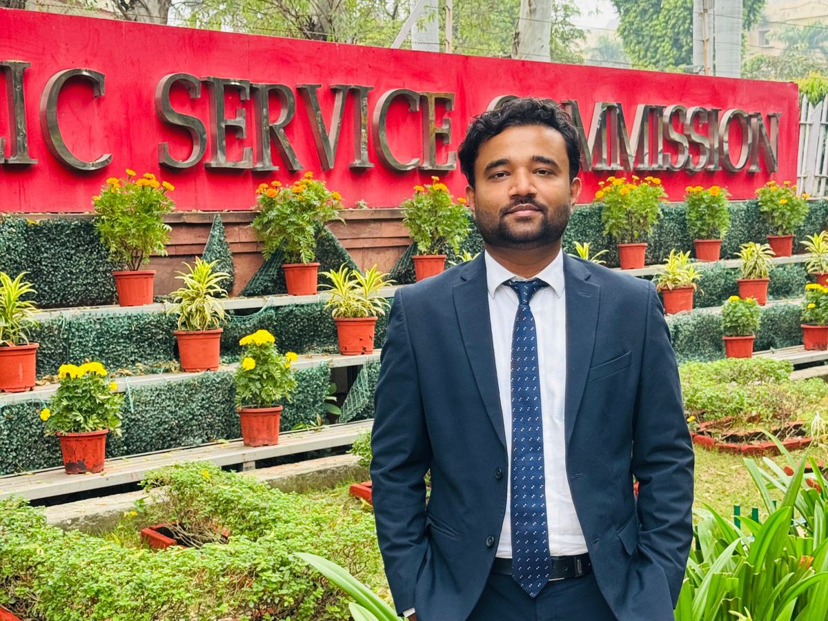 Shashank Patel from Unnao secured 46th rank in engineering. | उन्नाव के शशांक पटेल को ...