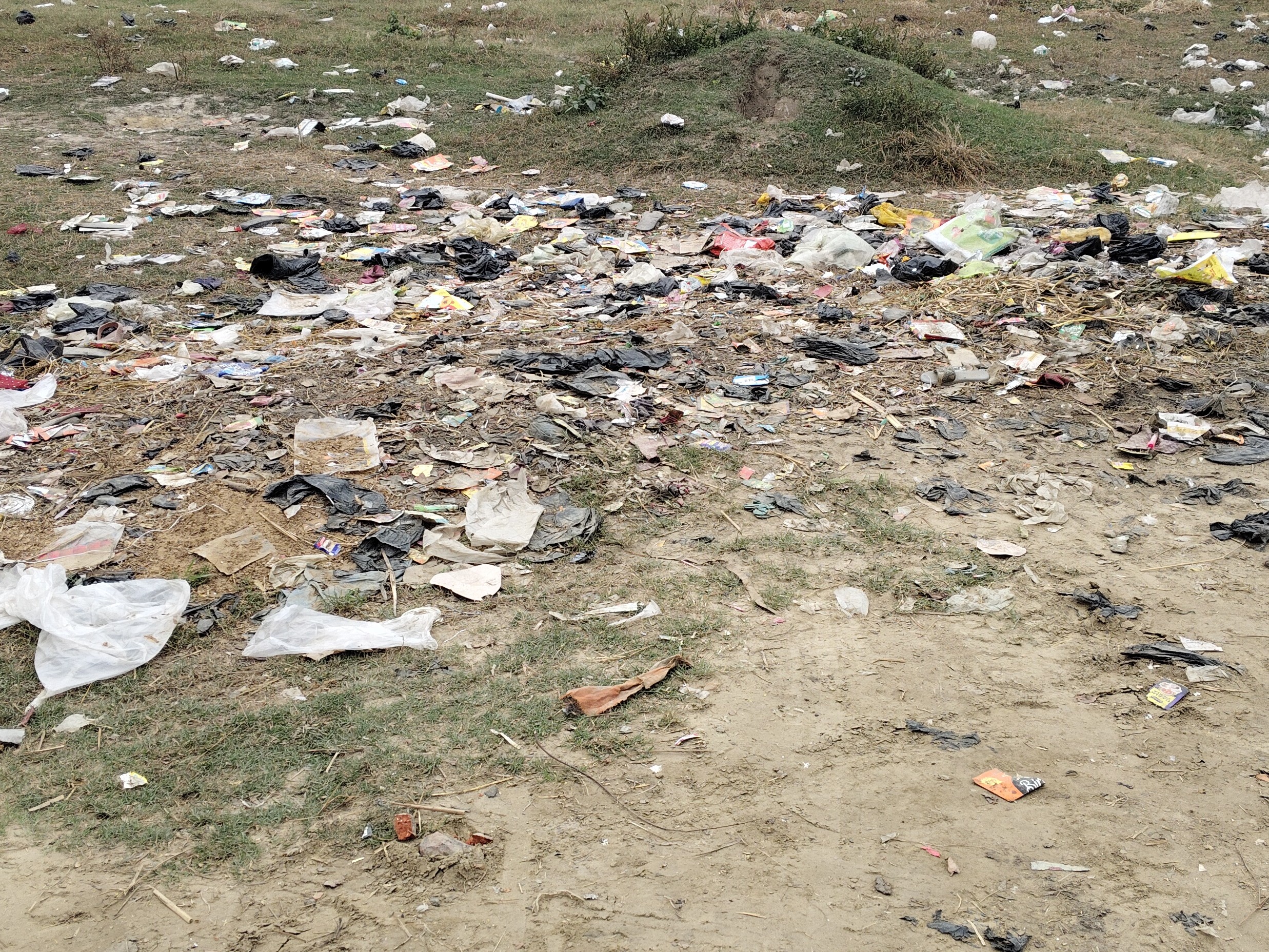 Waste management center in Nakaha is unusable | नकहा में कचरा प्रबंधन ...