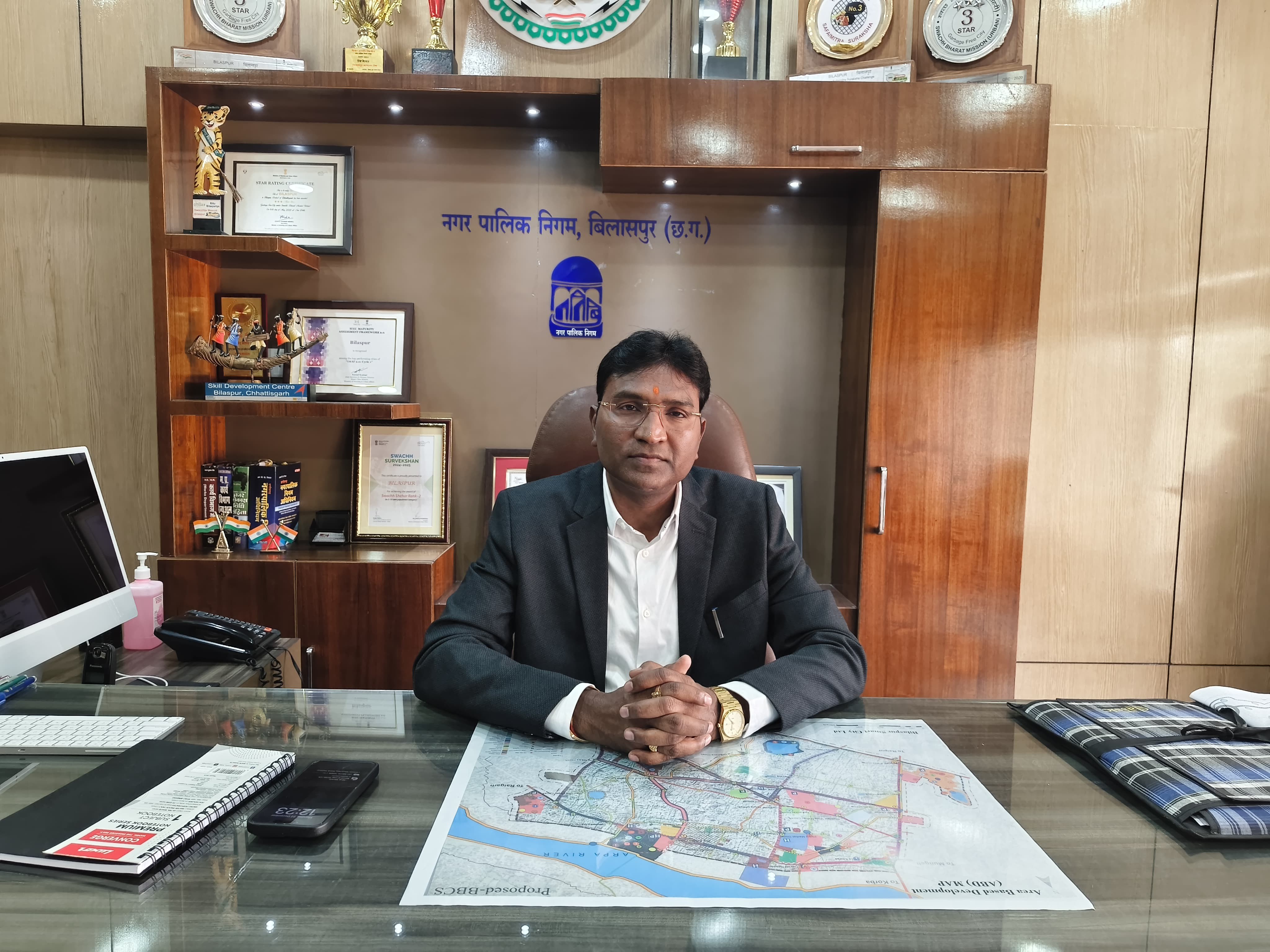 Bilaspur Corporation Commissioner Prakash Kumar Surve assumed charge.
