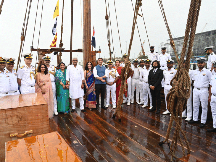 Hand-Stitched Ship INS Kaundinya Completes 18-Day Voyage to Oman ...