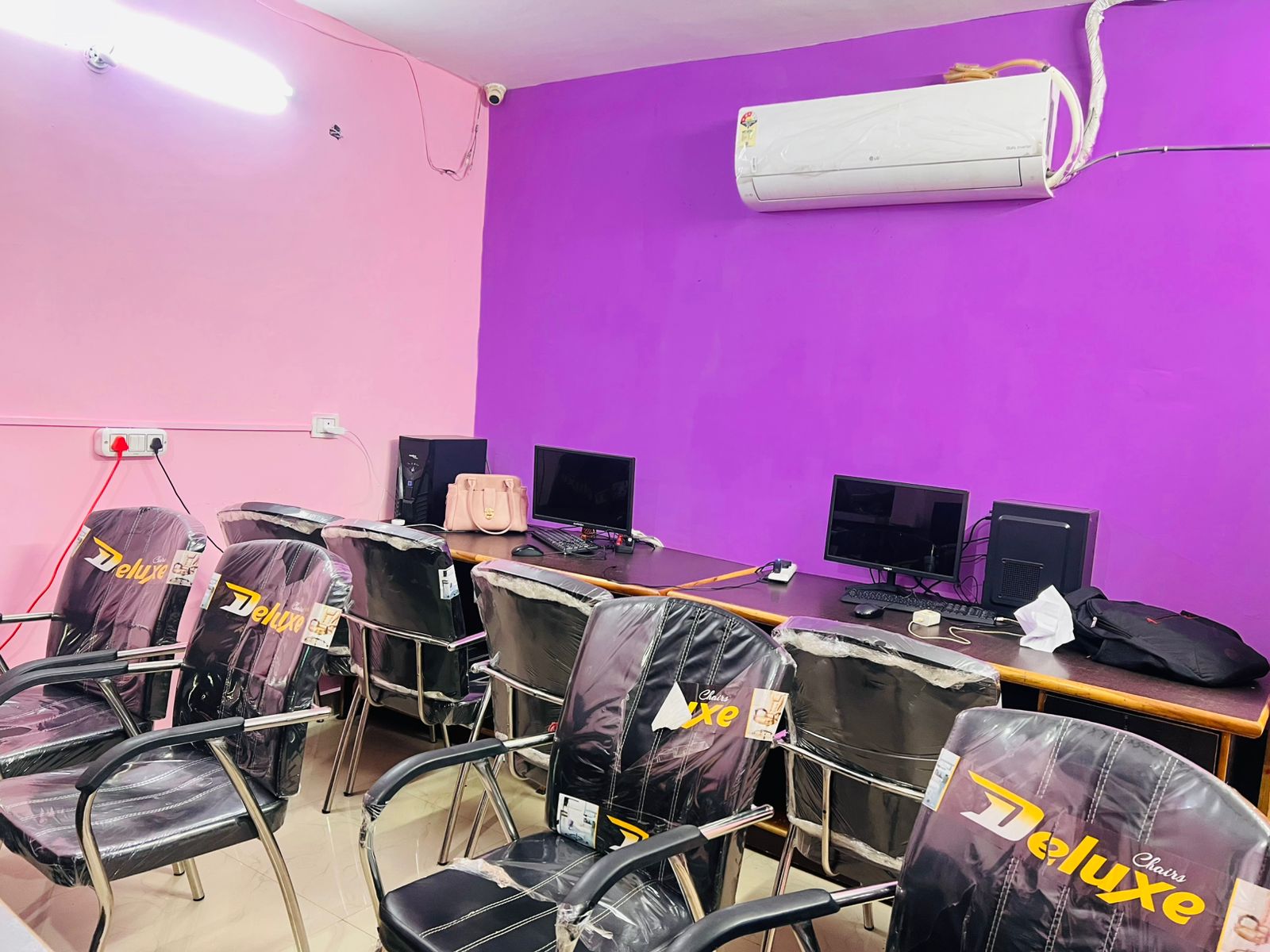 Two fake matrimonial call centres busted in Gwalior