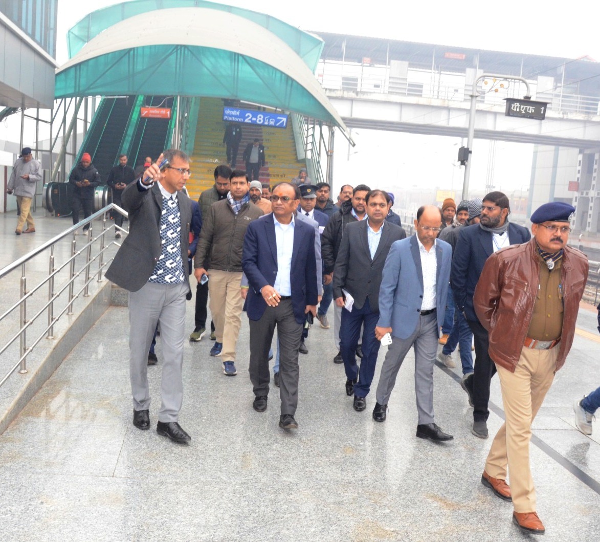 A reserved special train will run from Chhapra for the devotees of Magh ...