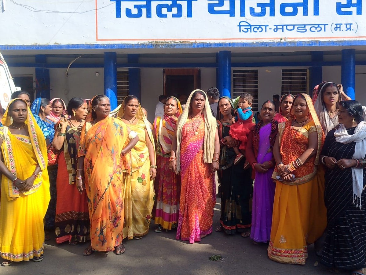 In the absence of action, women themselves are catching illegal liquor ...