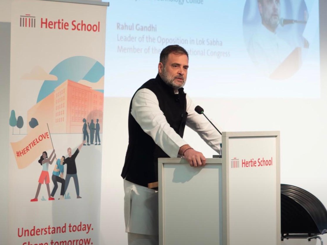 Rahul said – BJP is conspiring to destroy the Constitution | राहुल बोले ...