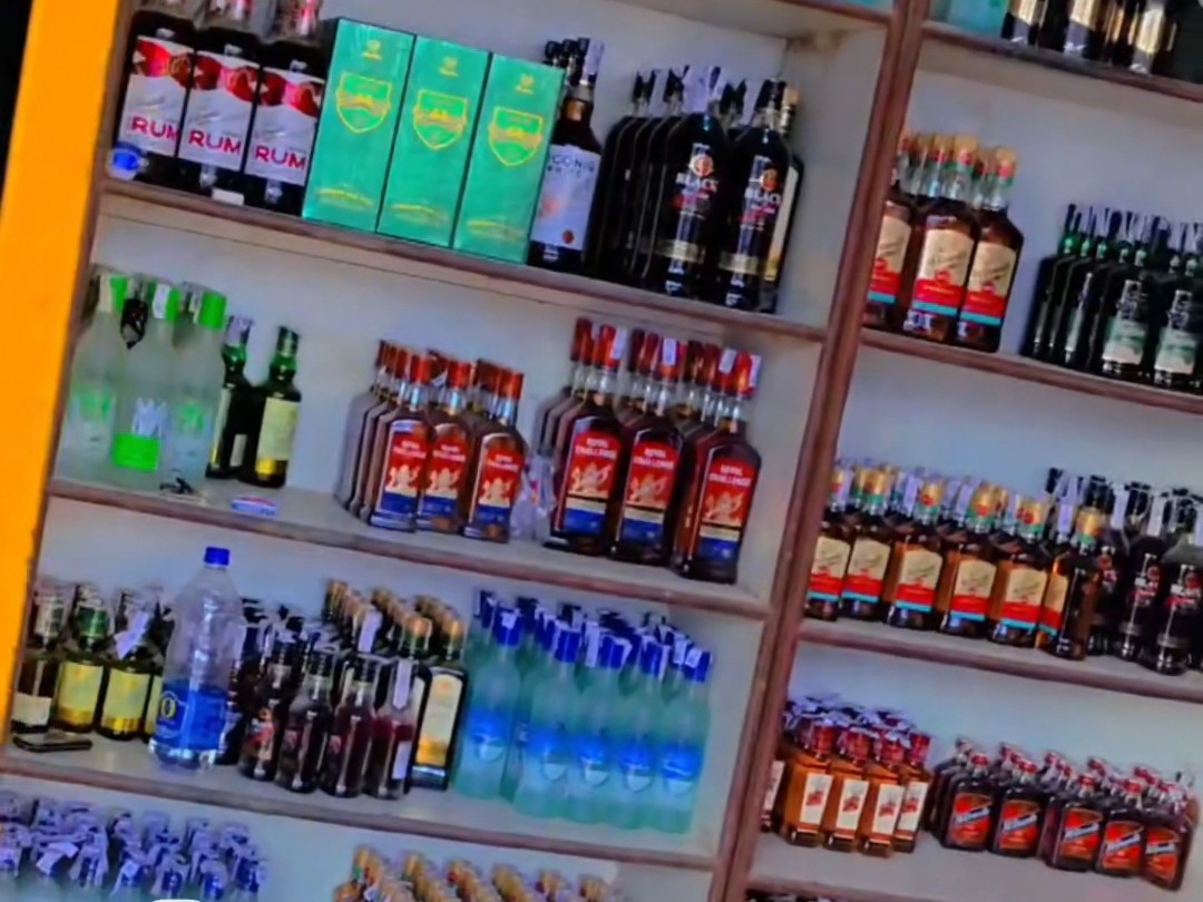 Liquor shops in Kushinagar will remain open for an extra hour during ...