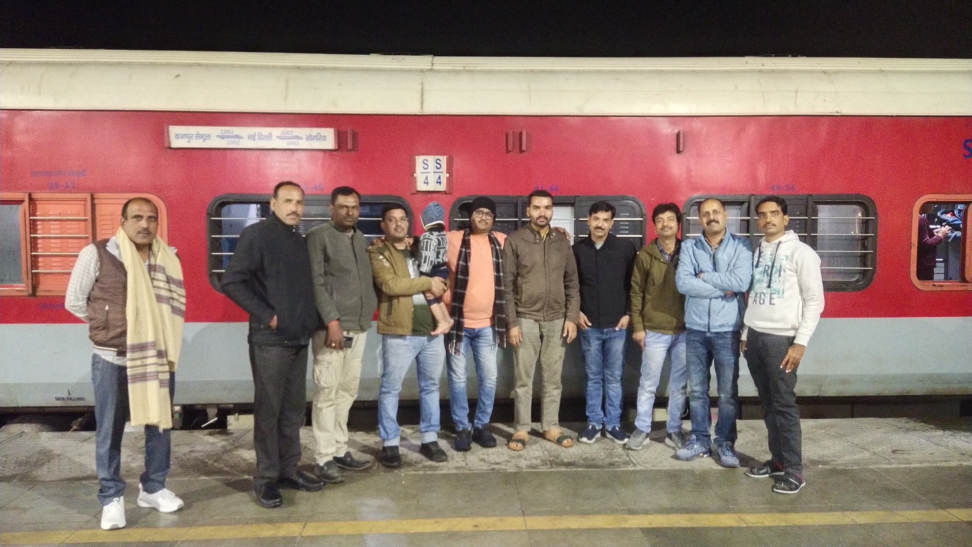 The youth of the area will perform the prostration of Govardhan ...