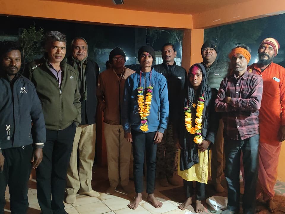 Shehnai resonated in Marwahi police station | मरवाही थाने में गूंजी ...