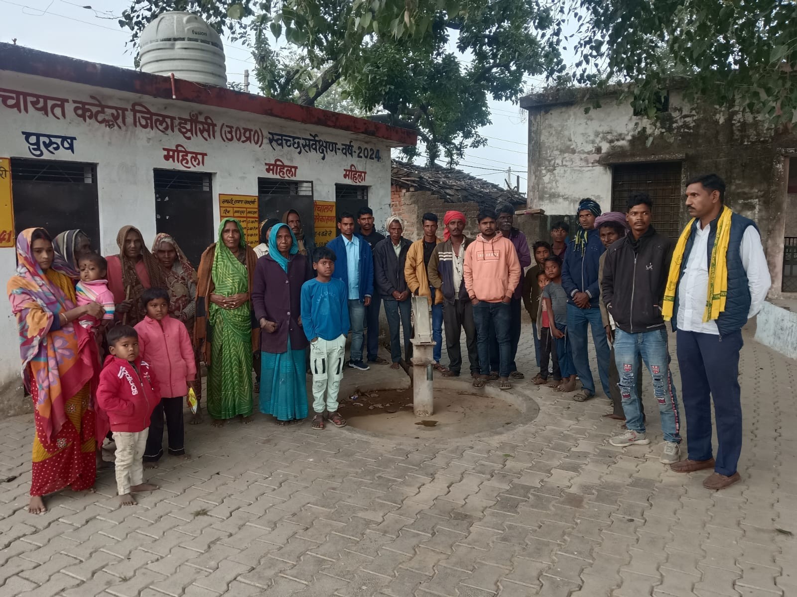 Lack of basic amenities in Dalbadal Mohalla of Katera | कटेरा के दलबादल ...