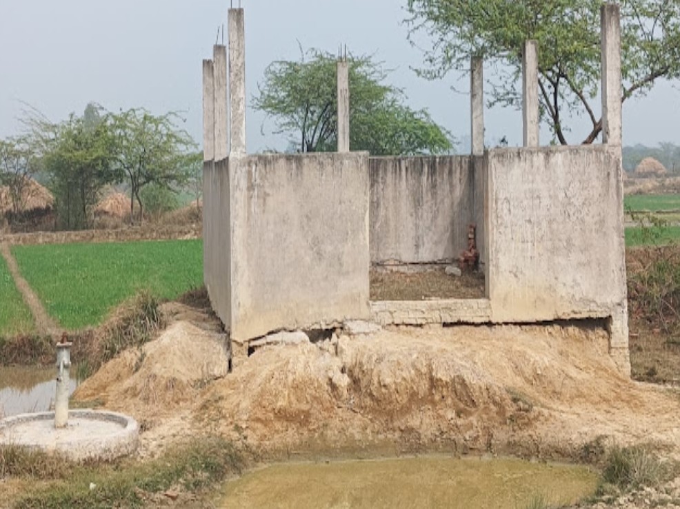 India brand hand pump stolen in Varra of Jamo development block | जामो ...