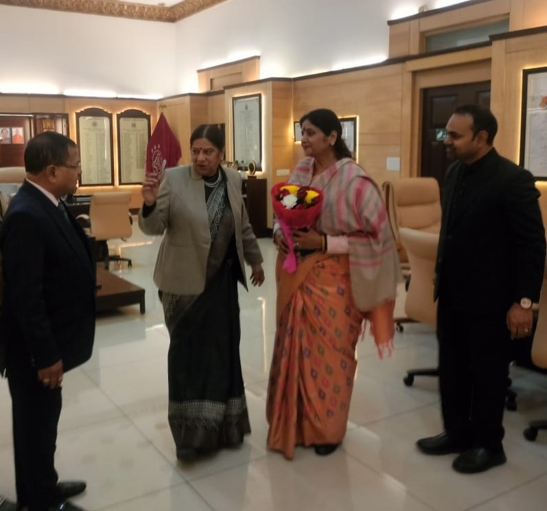 kgmu conversion case dr rameez womens commission chairperson meet chief ...