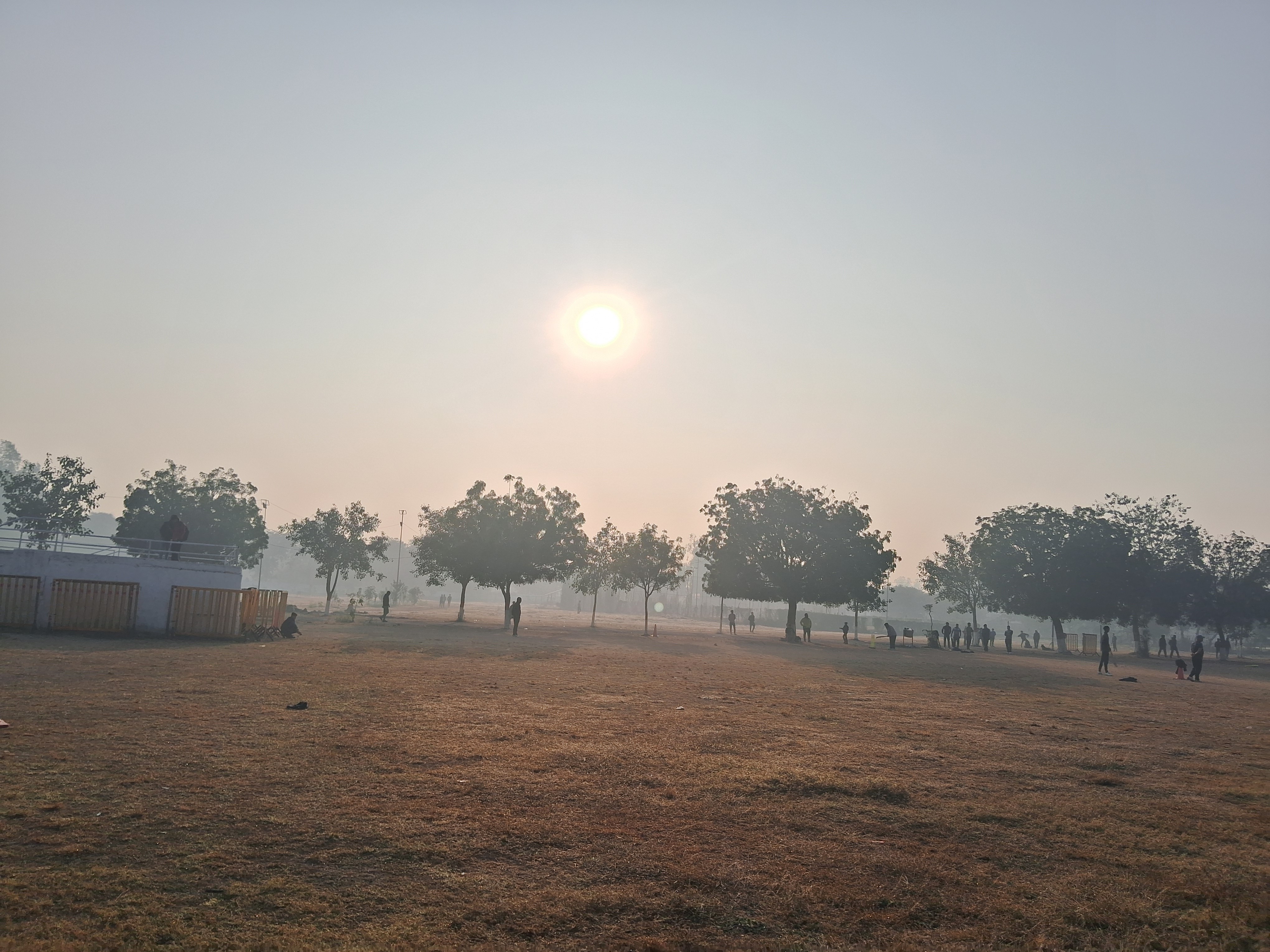 Cold wave in Tikamgarh, night temperature drops to 8 degrees | टीकमगढ़ ...