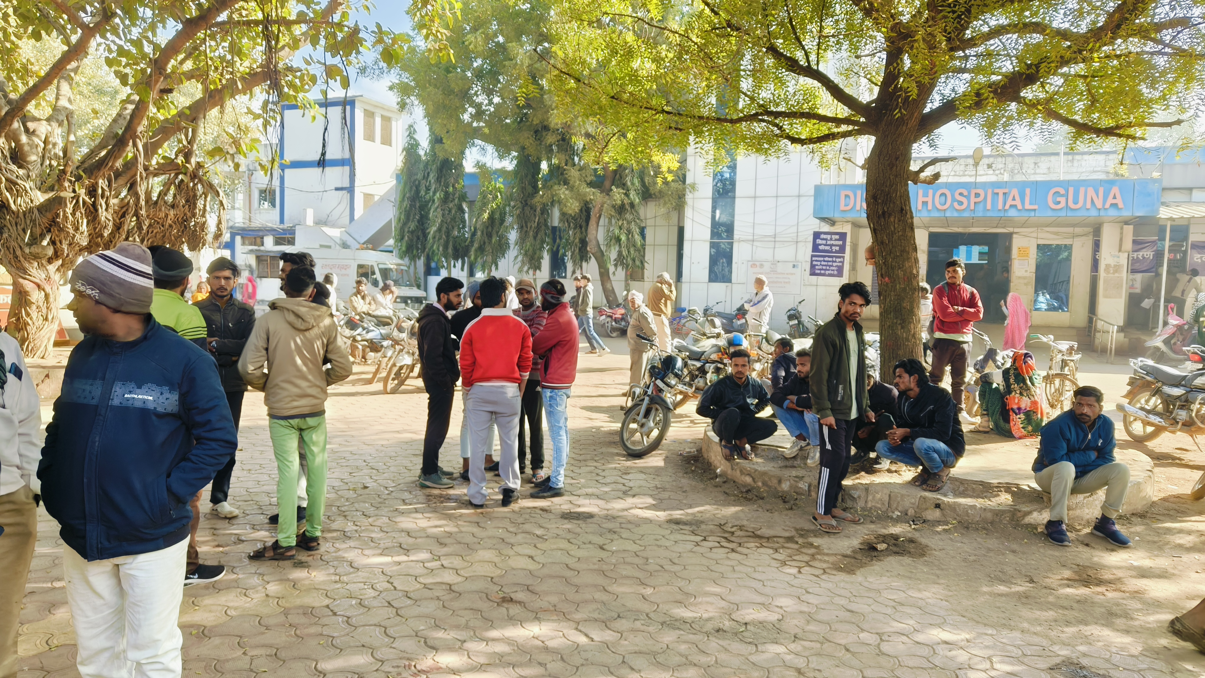 Guna Couple Suicide Case: Minor Girl Dies After Poison, Boyfriend Found ...