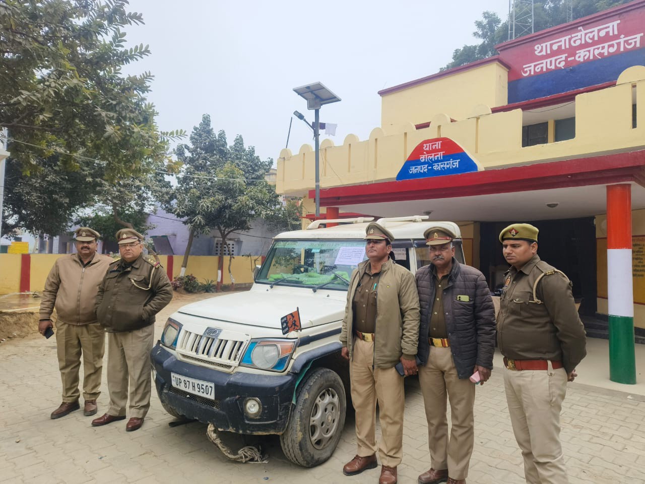 Gangster Act accused's Bolero car seized | गैंगस्टर एक्ट आरोपी की ...