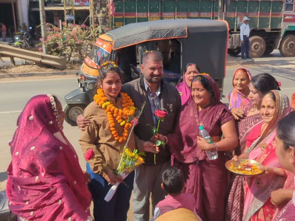 Muskan Sharma from Kondagaon completed her BSF training. | कोंडागांव की ...