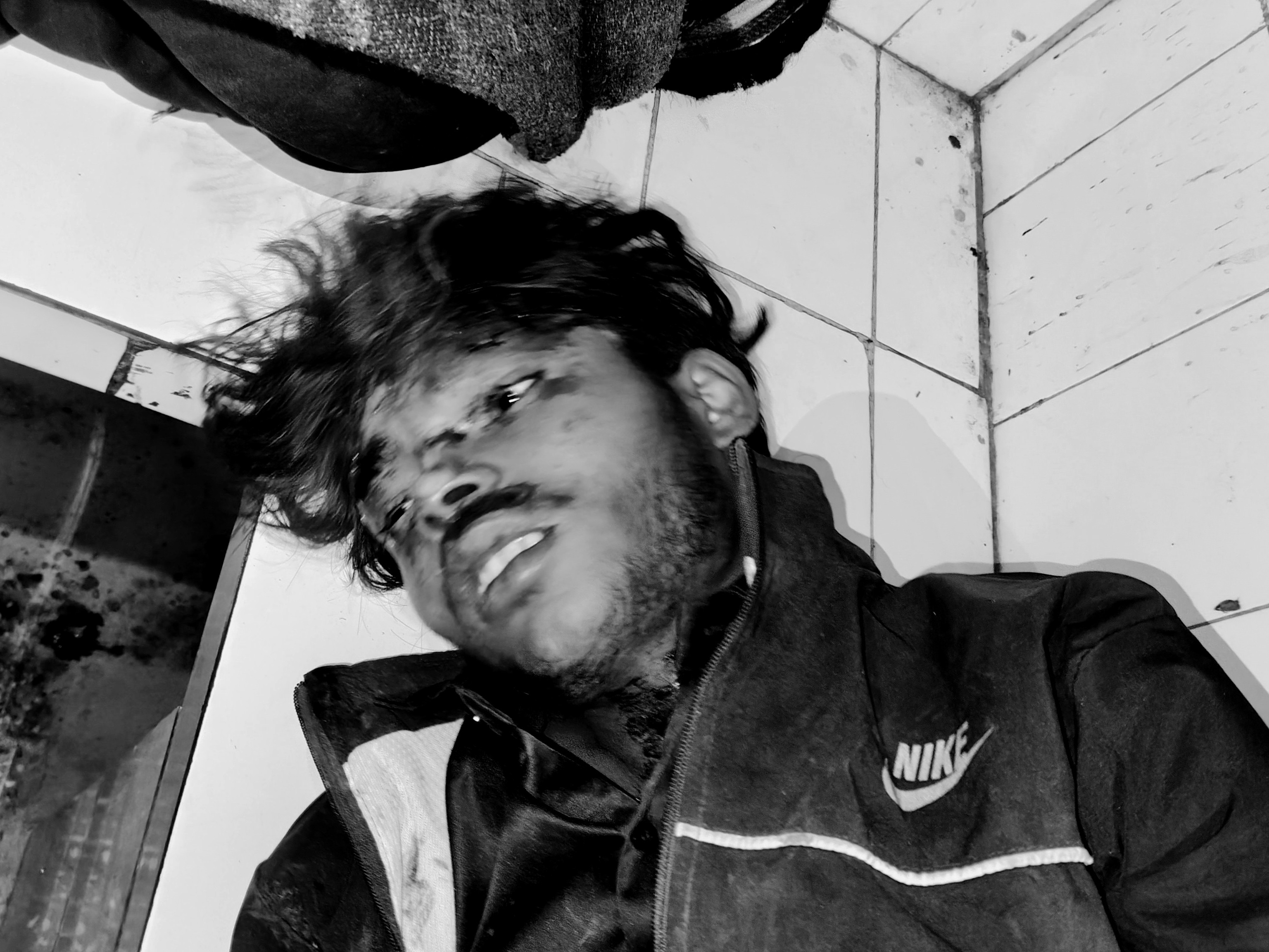 Bike-cart collision in Khadda, four people seriously injured | खड्डा ...