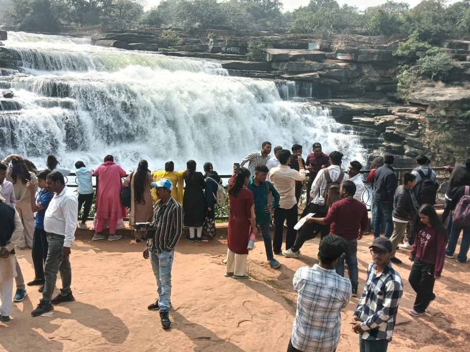 Chakia forest area is the center of tourists on New Year | नव वर्ष पर ...