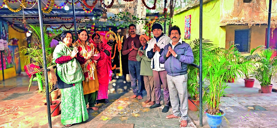 On the last day of the year, Kandra residents worshipped Shani Dev ...